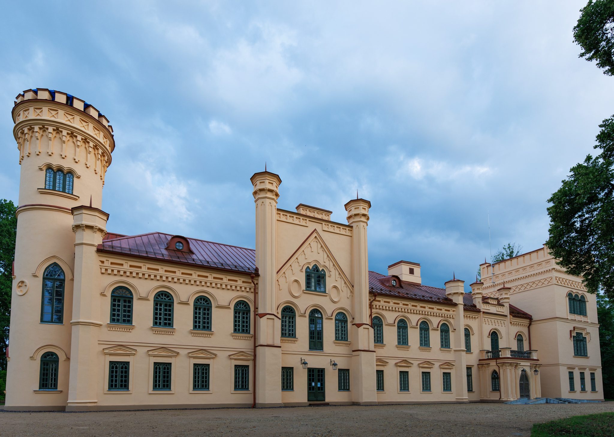 Preiļu muižas komplekss - ideāla vieta pastaigām un skaistām fotogrāfijām